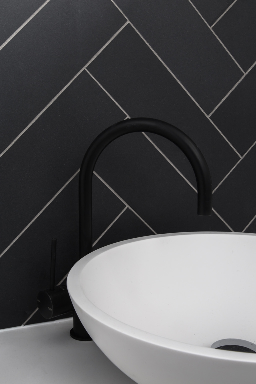 2018 Interior Trends: Matte Black Finishes - TrendBook Trend Forecasting